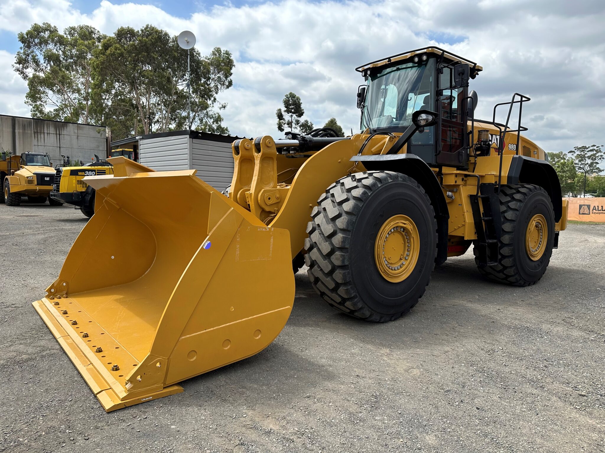 Loaders For Sale Australia | Komatsu, Caterpillar (CAT), Volvo & More