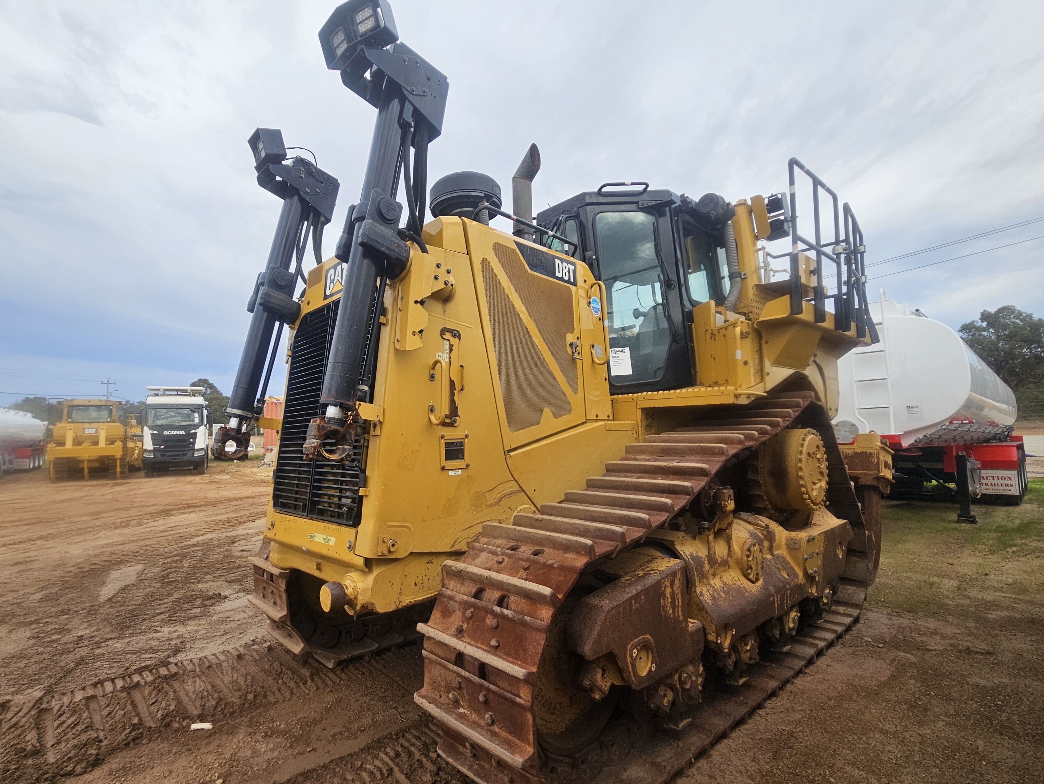 2019 CATERPILLAR D8T TRACK TYPE TRACTOR (DOZER) - Allied Equipment Sales